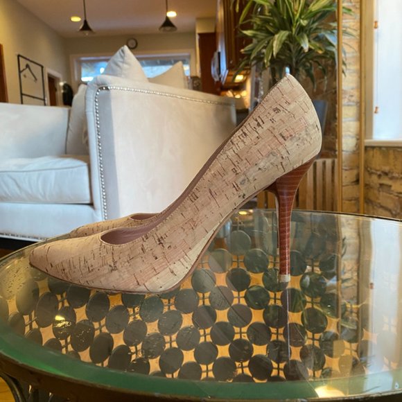Stuart Weitzman | Shoes | Womens Stuart Weitzman Daisy Cork Pump Size ...